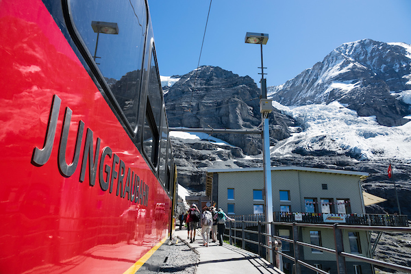 Jungfraujoch: the highest railway station in Europe - Alpenwild